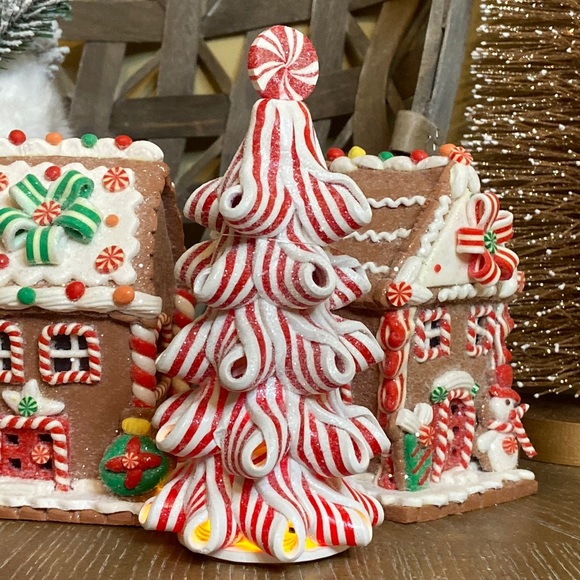 None | Holiday | New Lighted Vintage Inspired Peppermint Candy Ribbon ...